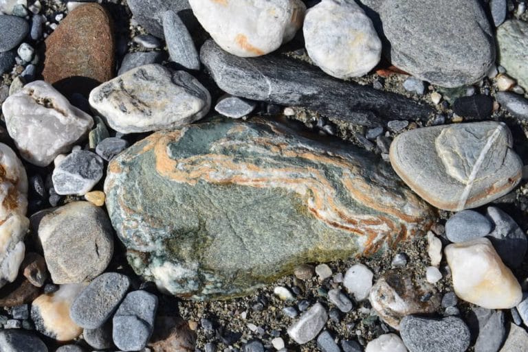 Identifier les roches – GEOL – Thierry Basset